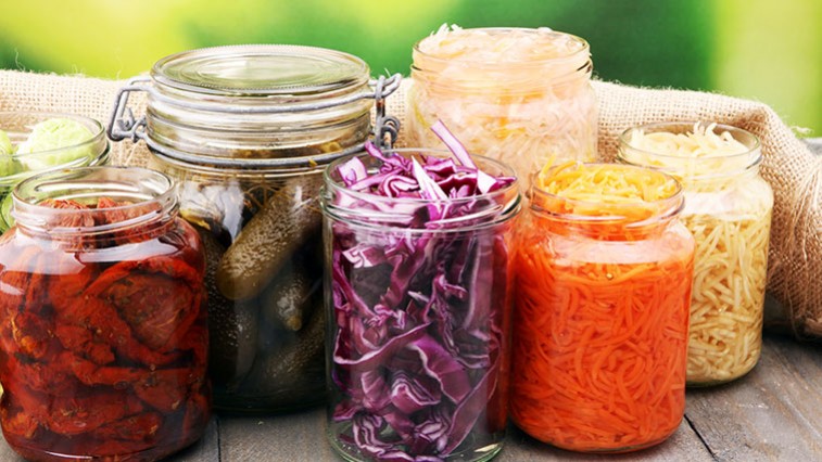 Recept na kvašenou zeleninu: Udělejte si pickles už dnes! | Hello Tesco